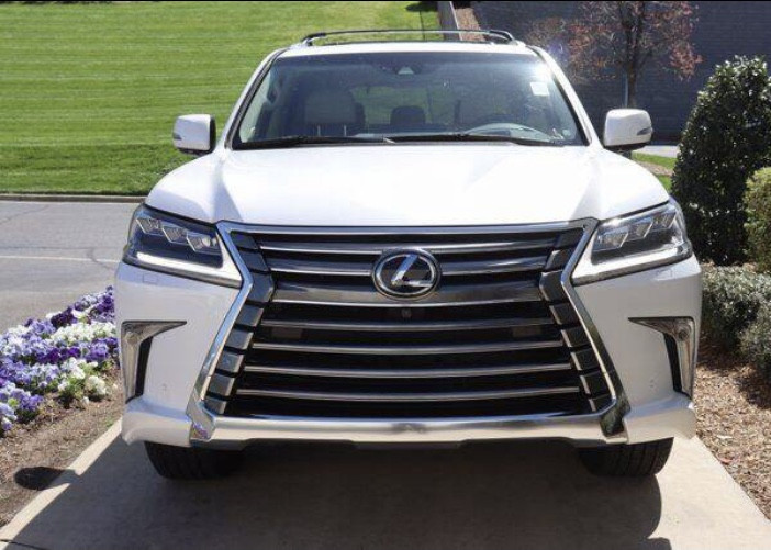 2018 Lexus LX570 AWD GCC SUV in Oman (Ad #84600) - Yonfi.com